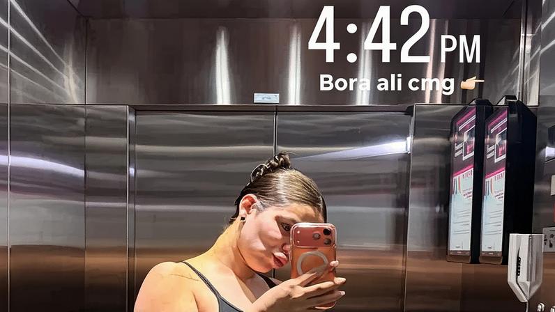 Key Alves exibe barriguinha de final de gestação em look fitness