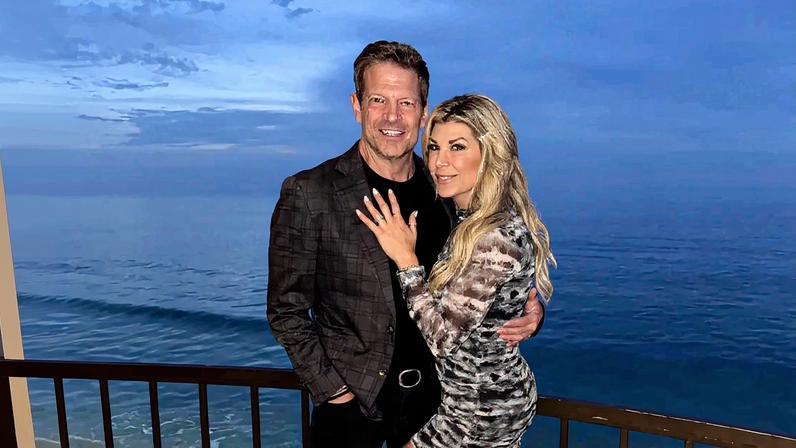 Alexis Bellino exclui ex-colega de elenco de casamento